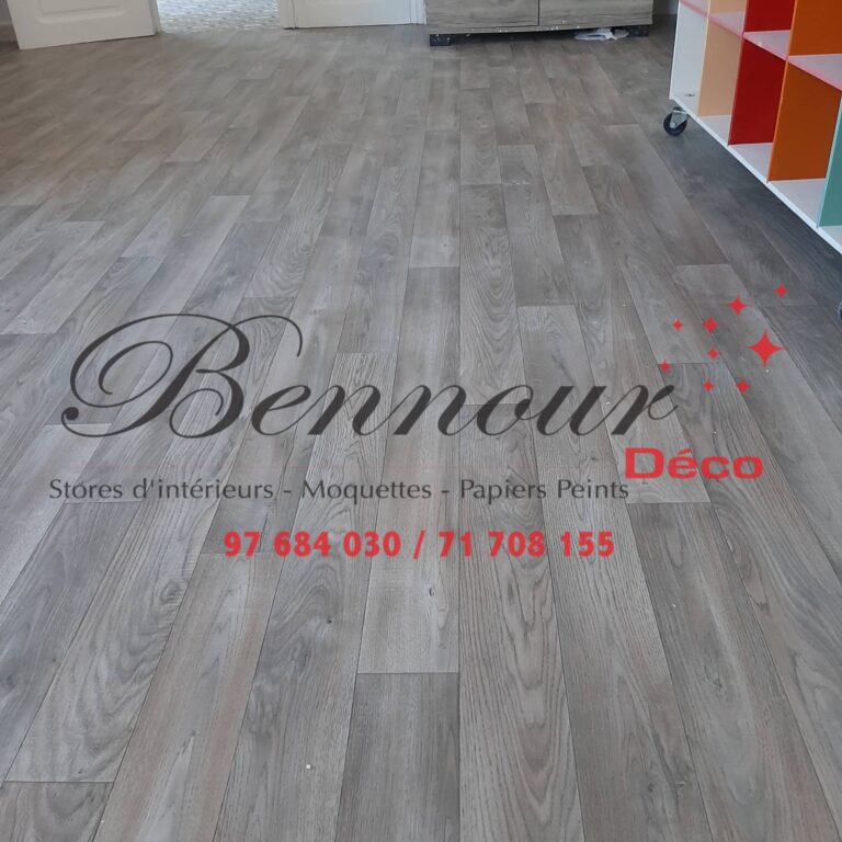 MOQUETTE PVC EFFET BOIS REF = ALBA 797 - Bennour Déco